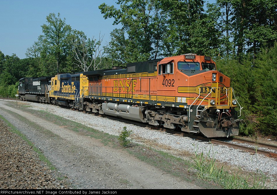 58W BNSF 4092